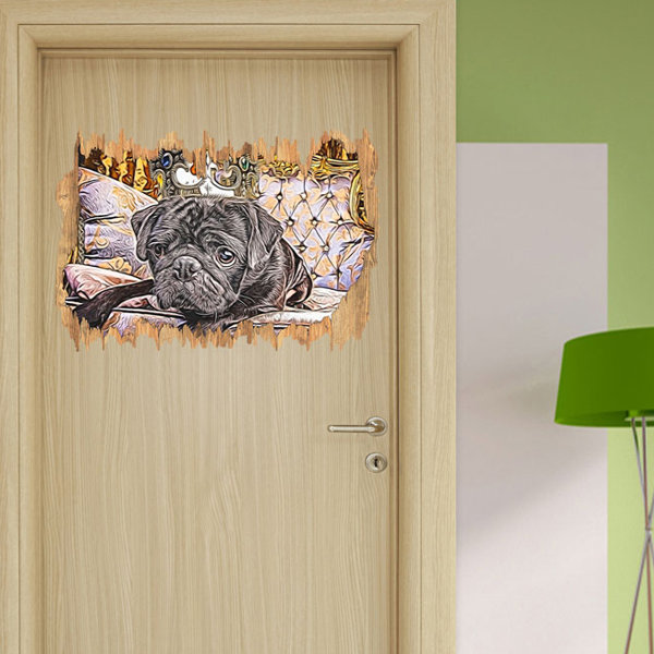 East Urban Home Wandtattoo Mops mit Krone auf Thron | Wayfair.de